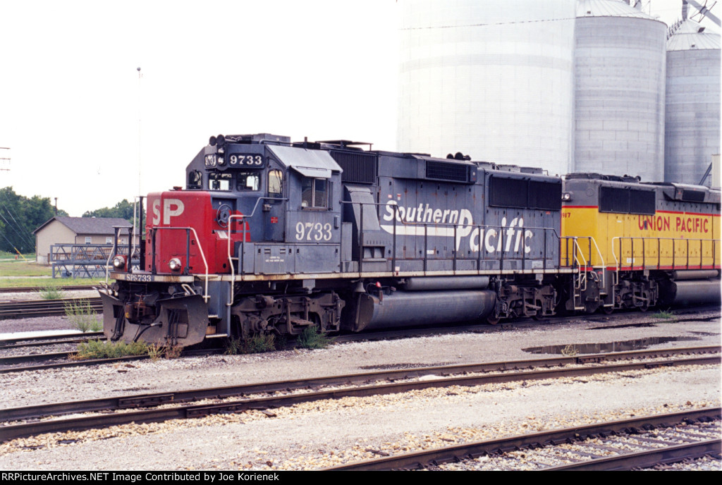 SP 9733 GP60 tramples through plant beds.